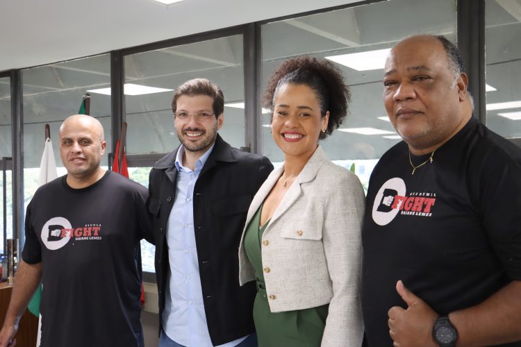 Prefeito conversa com integrantes de projeto social londrinense de ...